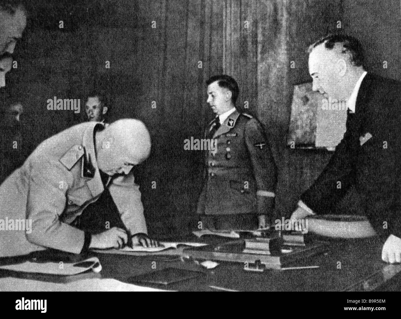 German Foreign Minister Ulrich Friedrich Wilhelm Joachim von Ribbentrop ...