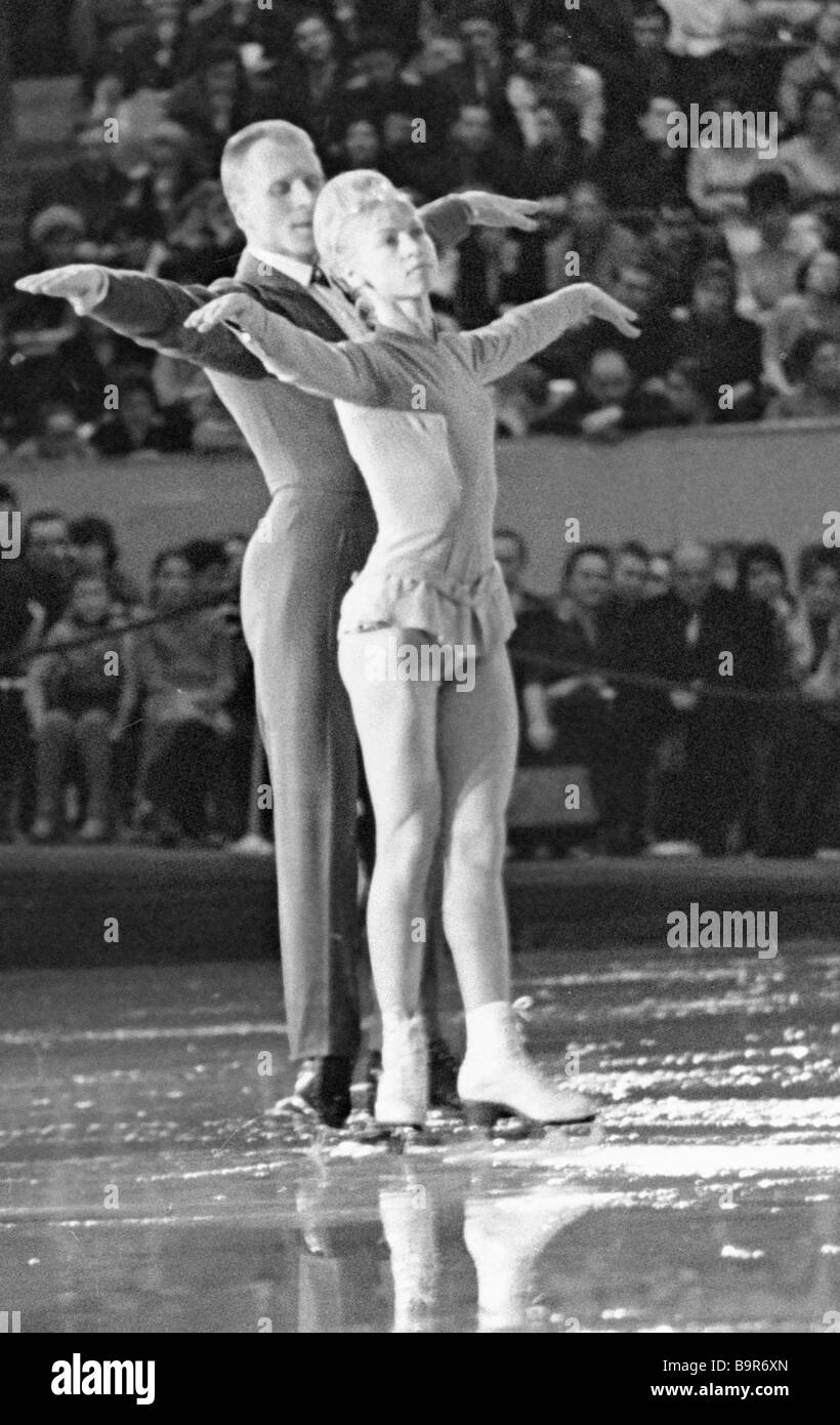 Soviet figure skaters Lyudmila Belousova right and Oleg Protopopov left ...