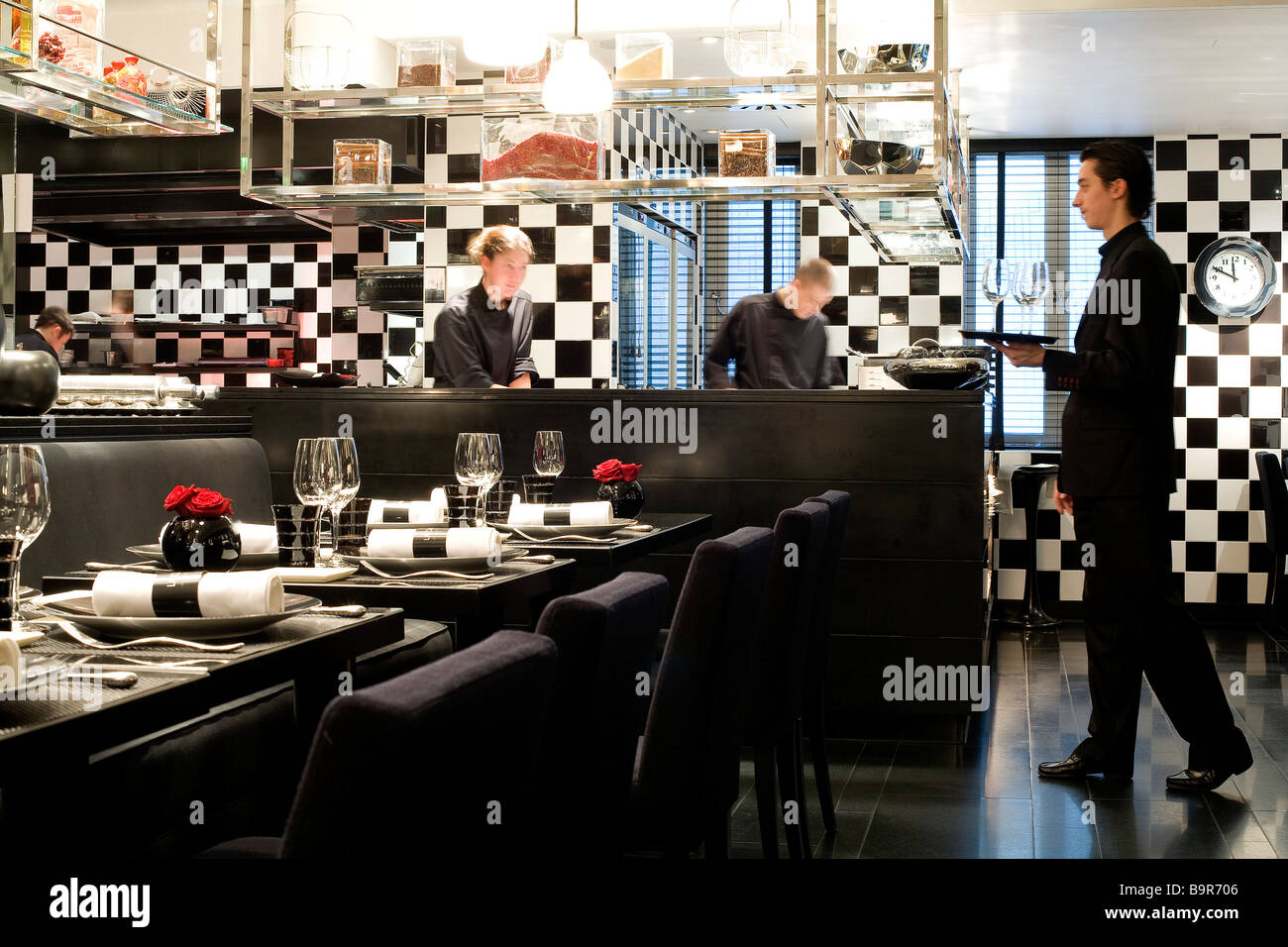 United Kingdom, London, L'atelier, Joel Robuchon's restaurant, first ...
