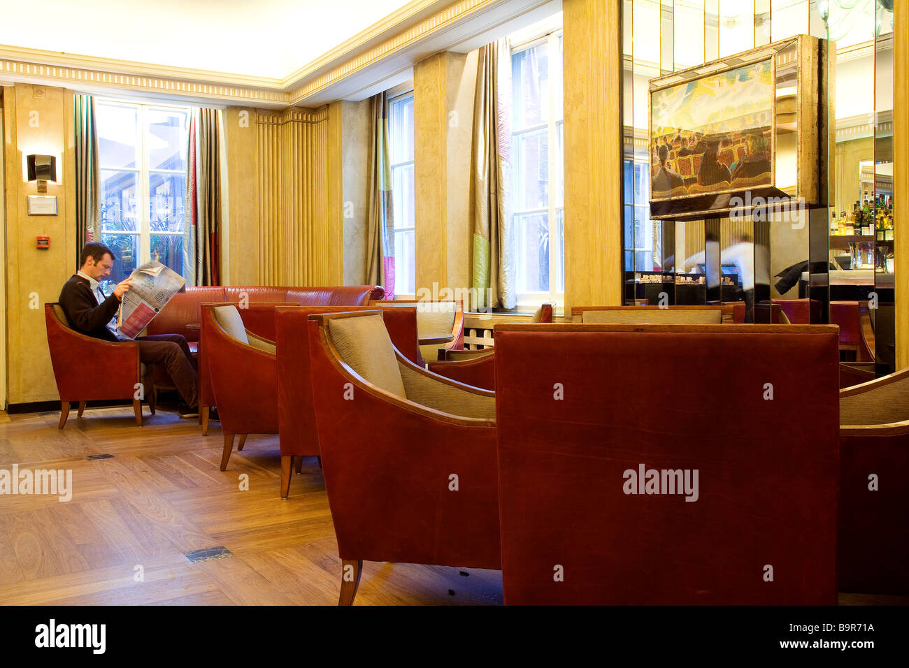 United Kingdom, London, Mayfair, Claridge's Hotel, Claridge’s Bar Stock ...