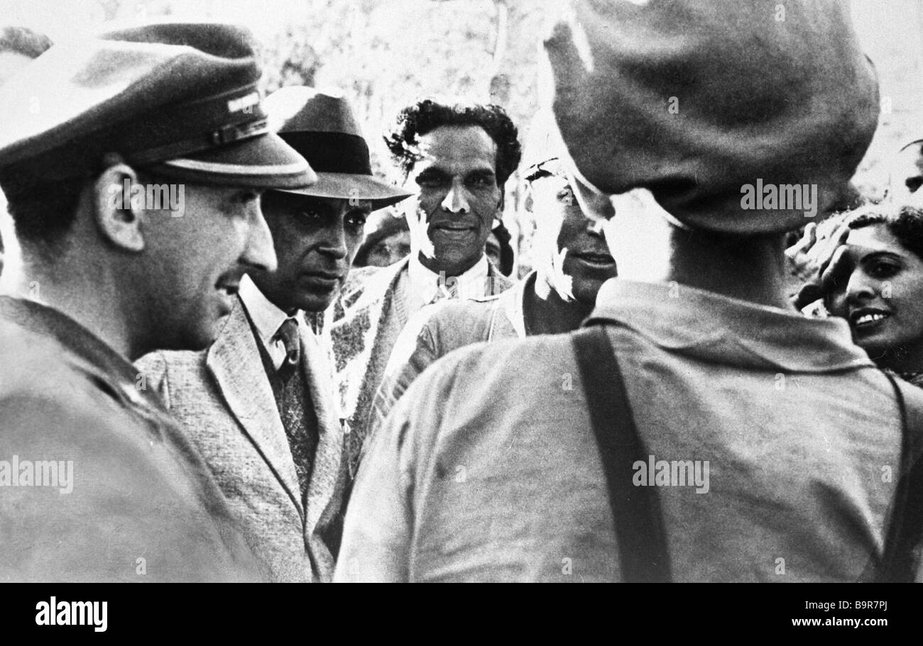 Still from documentary Nehru Jawaharlal Nehru with Spanish republican ...