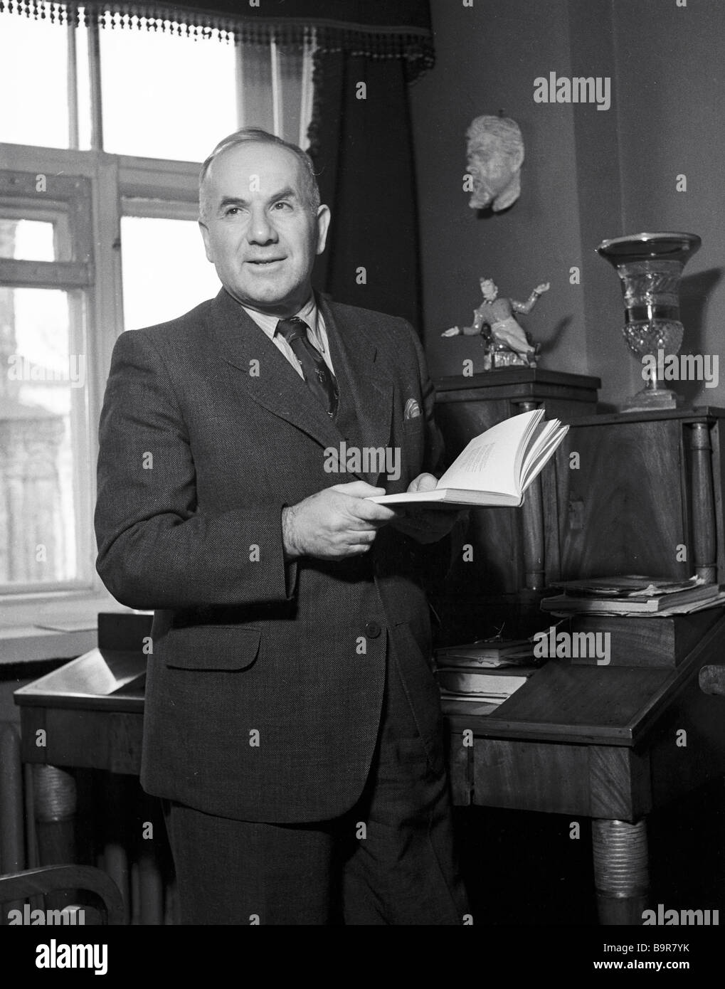 Renowned Soviet actor Igor Ilyinsky Stock Photo - Alamy