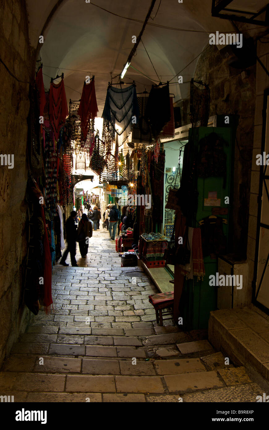 Middle east market stalls hi-res stock photography and images - Alamy