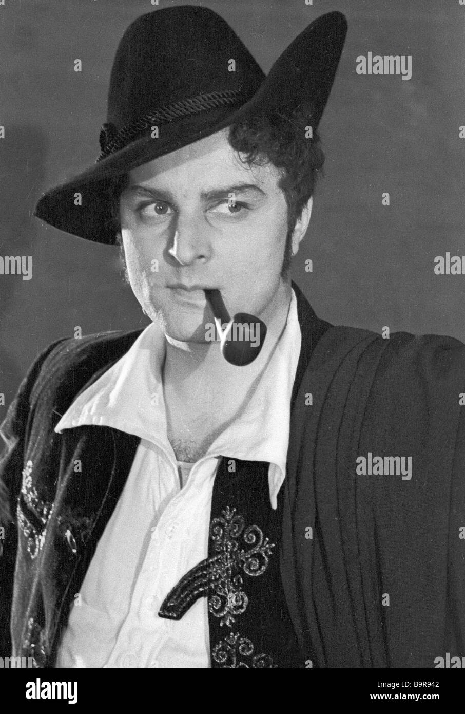 Honored Artist of the Karelo Finnish SSR Nikolai Ruban as Lorenzo Monti ...