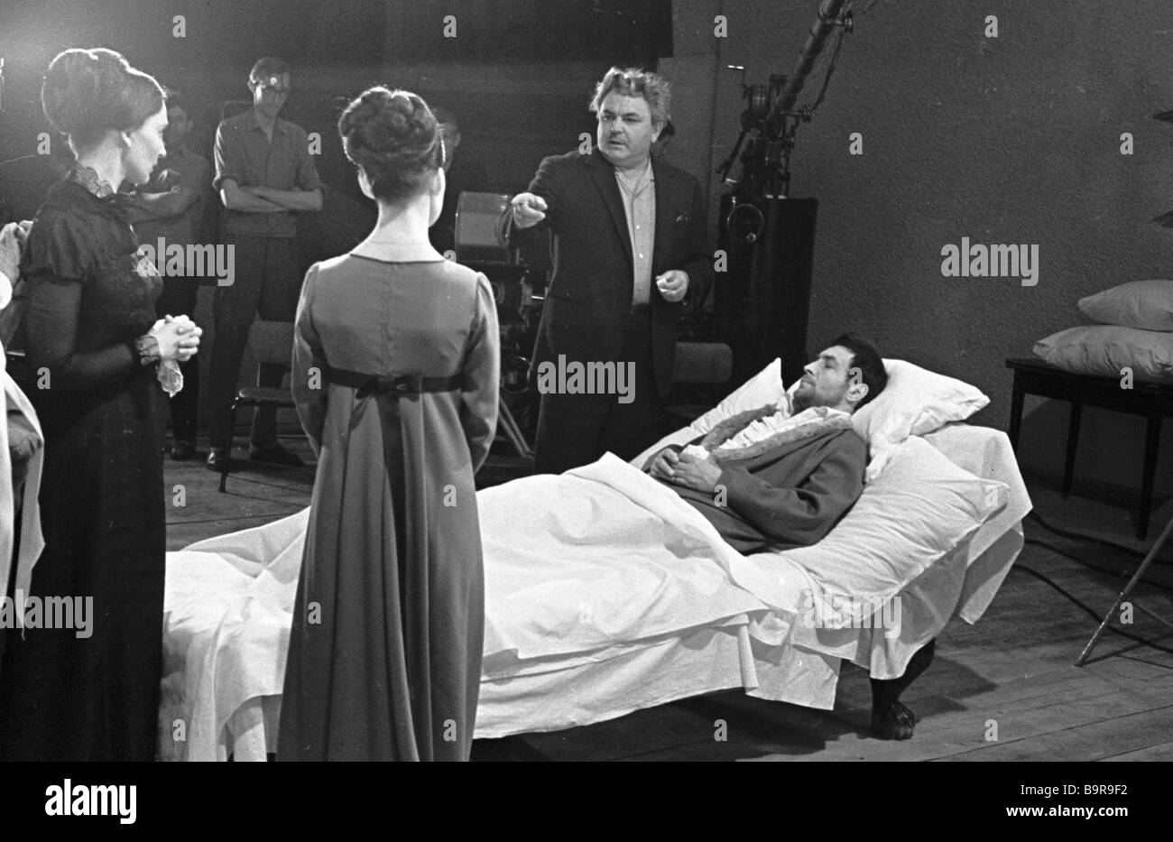 Director Sergei Bondarchuk right giving last directions before shooting ...