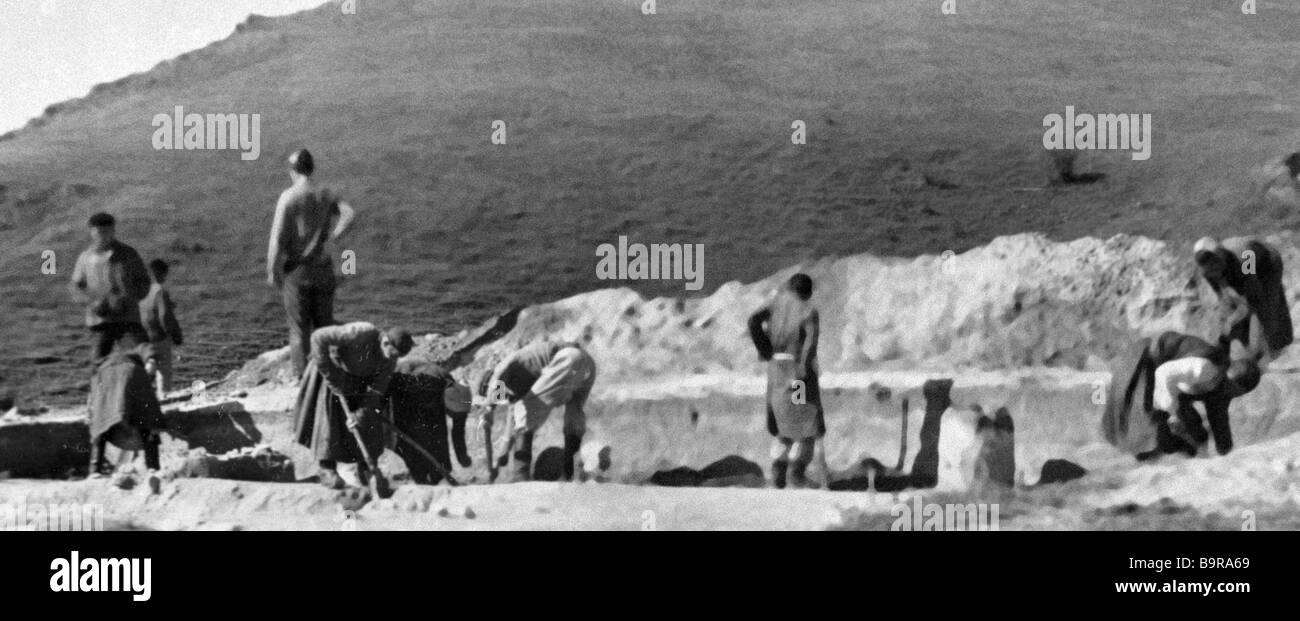 Paleolithic Black and White Stock Photos & Images - Alamy