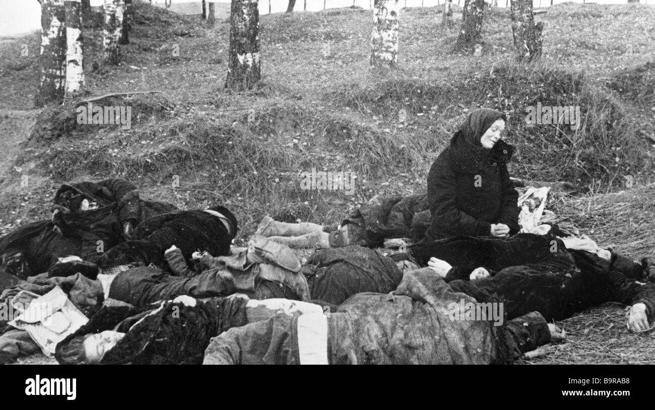 A woman mourning for her executed son Stock Photo - Alamy