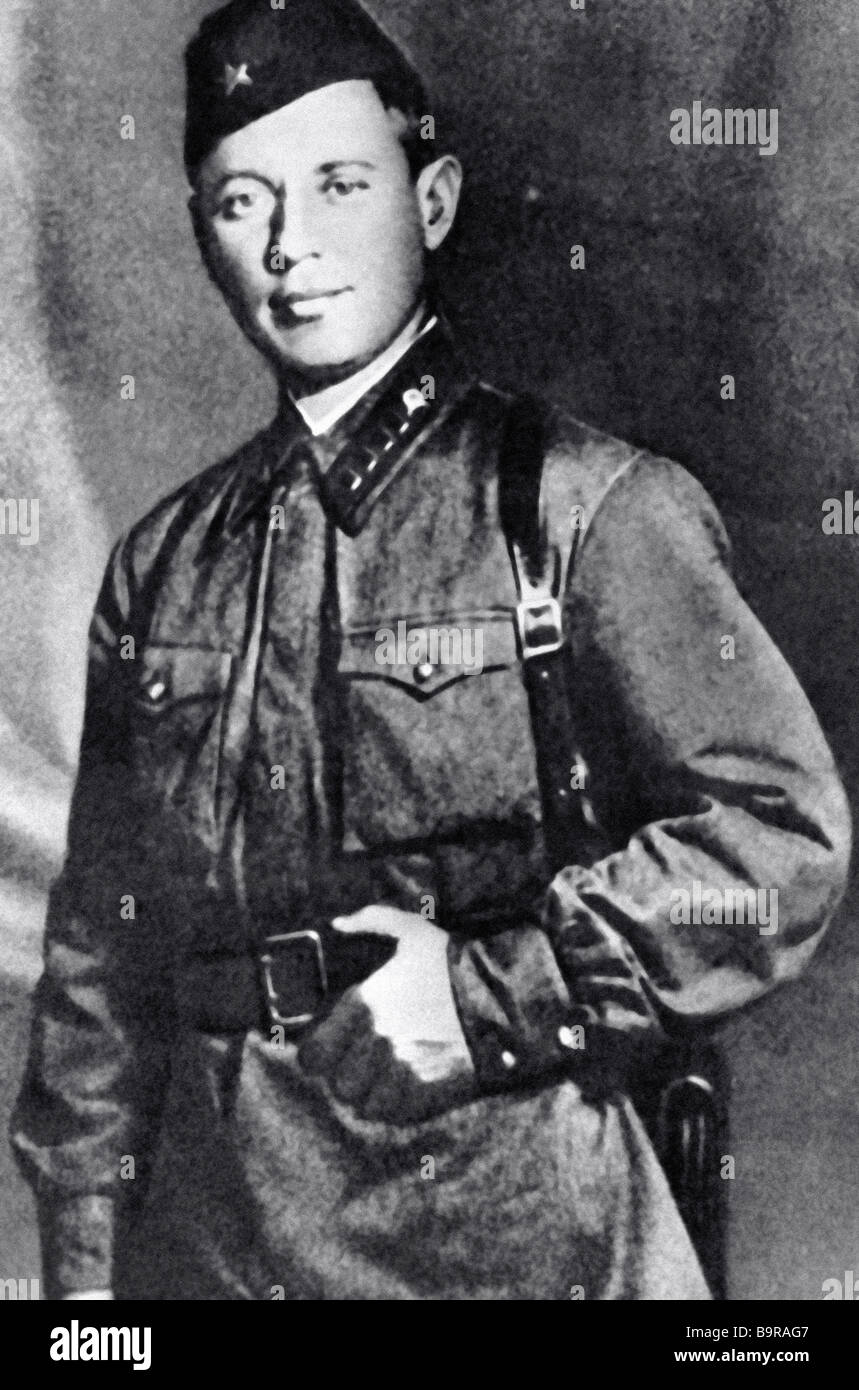 Soviet writer Mikhail Sholokhov as Pravda war correspondent Stock Photo ...