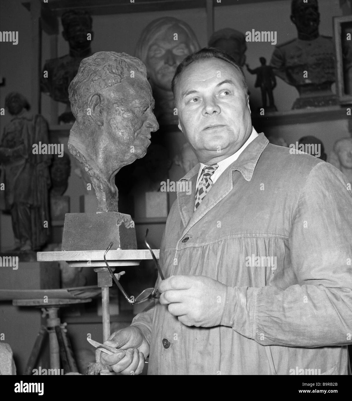Sculptor Nikolai Tomsky Stock Photo - Alamy