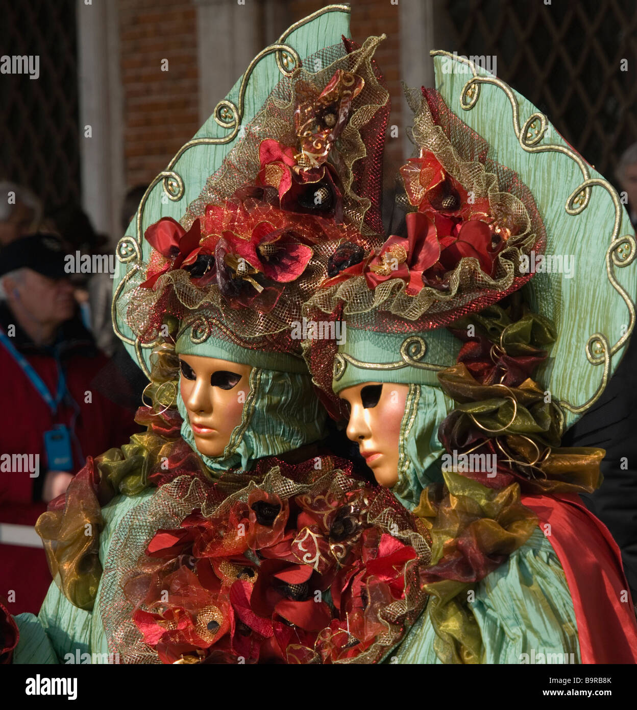Venice carnival participants in the Piazza San Marco Stock Photo - Alamy