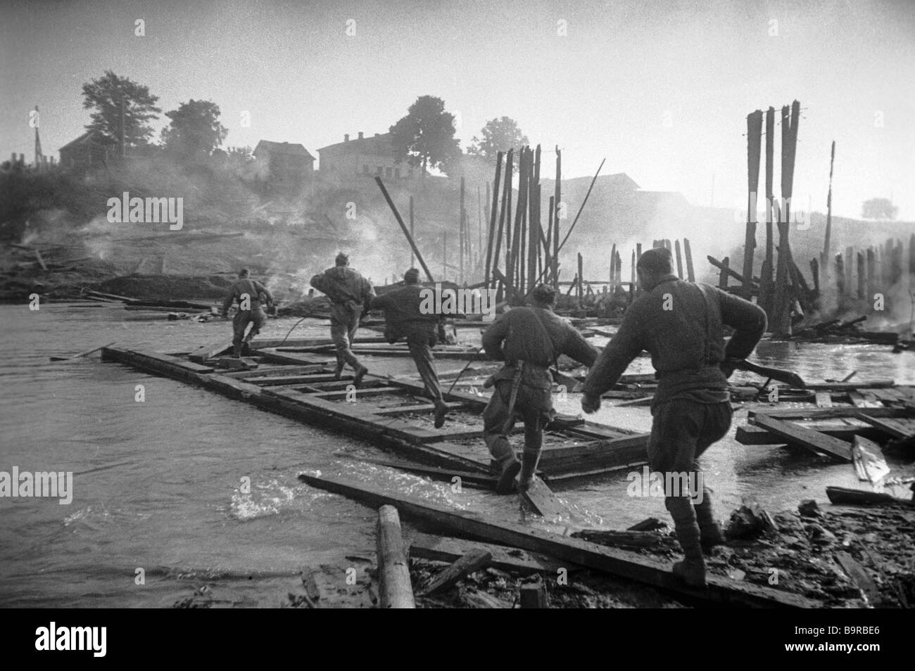 Soviet soldiers crossing the river Stock Photo - Alamy