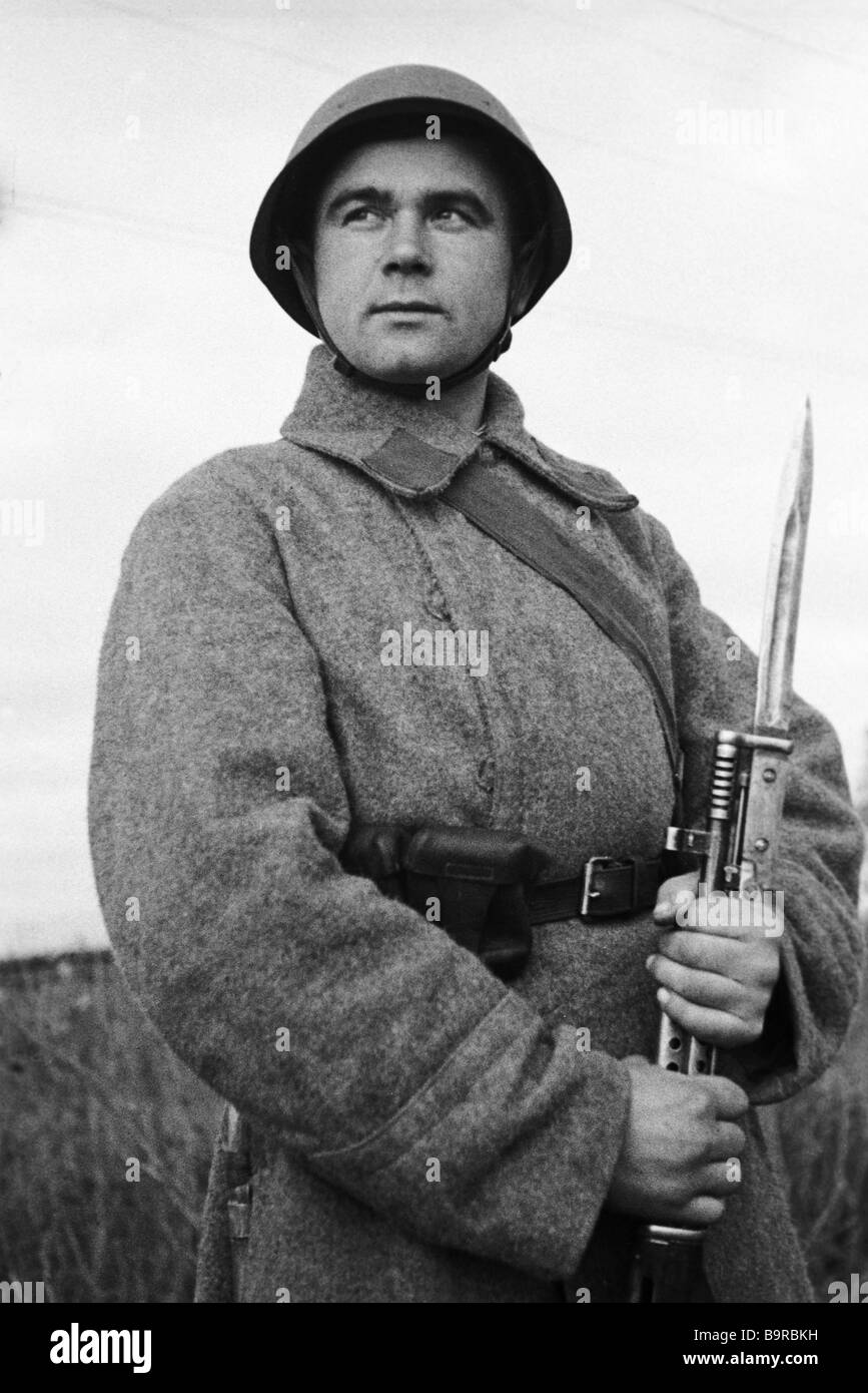 A warrior of the heroic Red Army on guard Stock Photo - Alamy