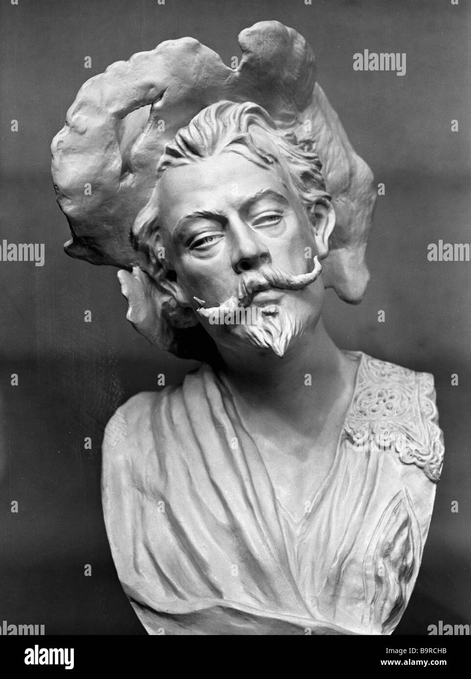 Alexander Lensky as don Cesar de Bazan in Victor Hugo s Ruy Blas Bust ...