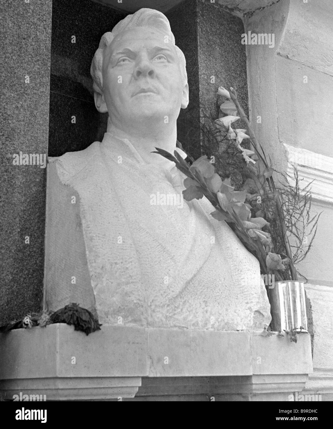 This marble bust of renowned operatic singer Fyodor Chaliapin is ...