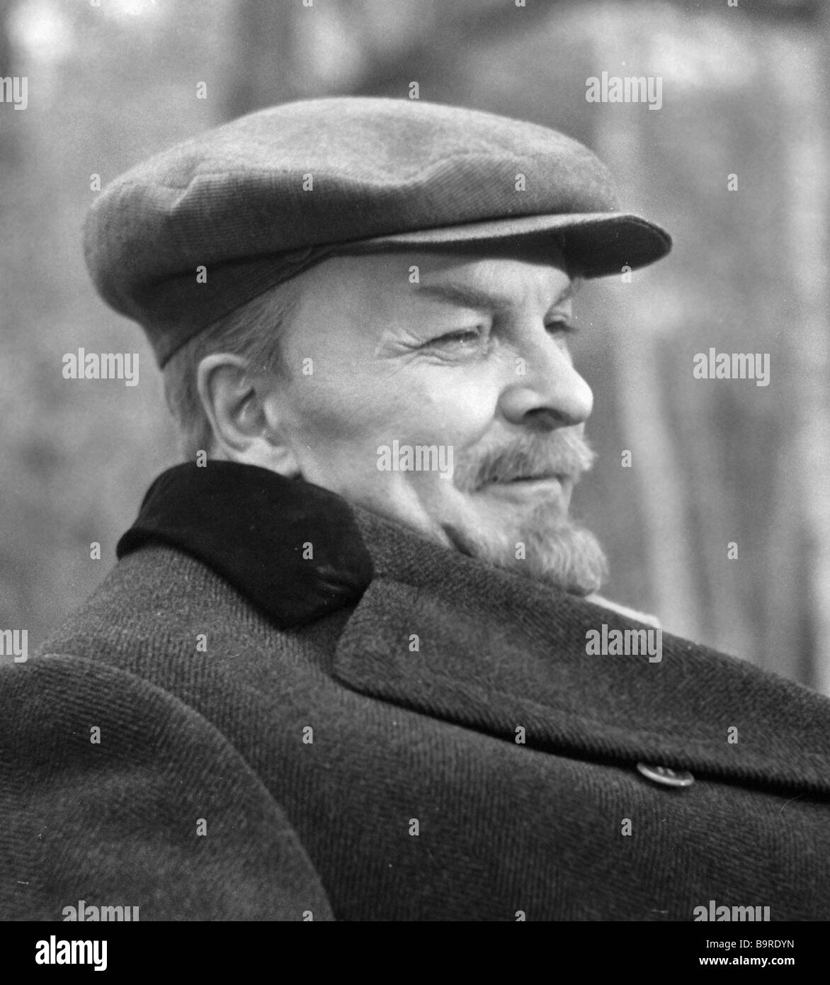Maxim Shtraukh as Vladimir Lenin right in film Stories About Lenin by ...