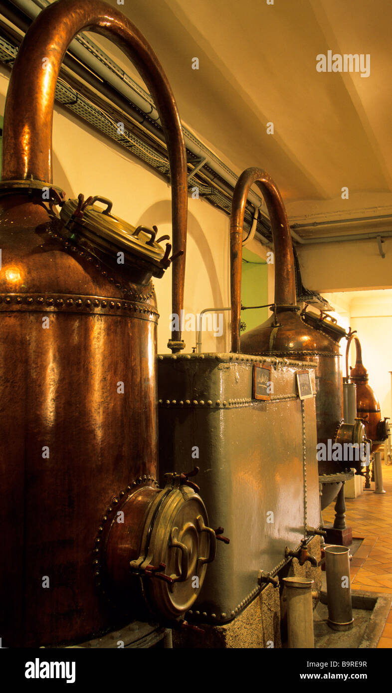 Provence perfume distillation hi-res stock photography and images - Alamy