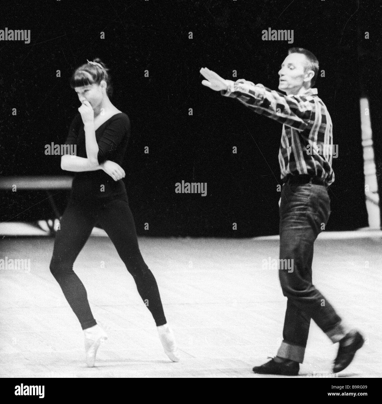 Bolshoi s chief balletmaster Yury Grigorovich right rehearsing a scene from Aram Khachaturyan s ...