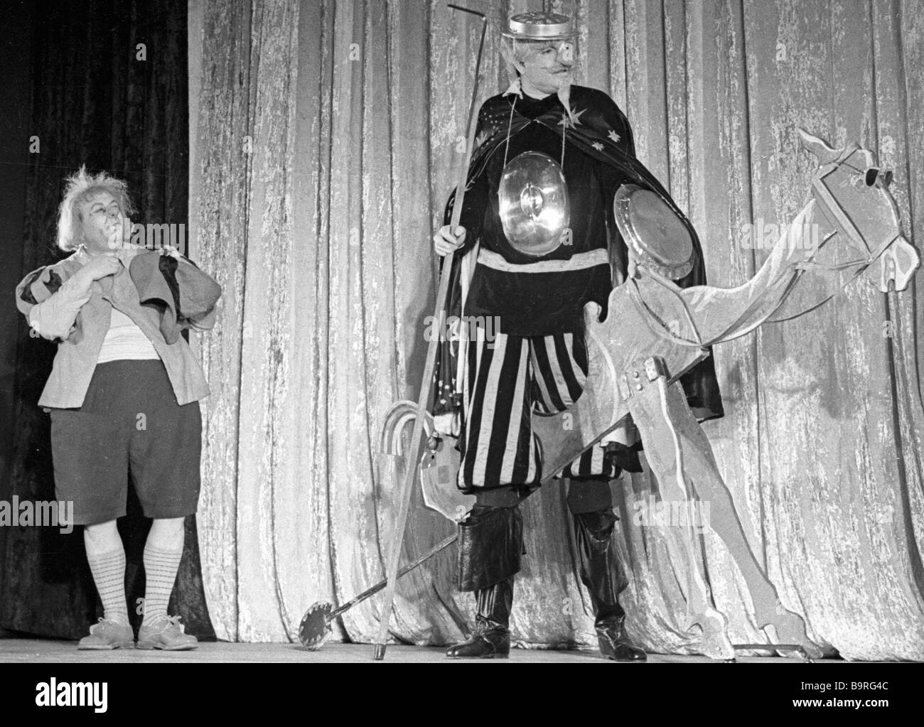 Actor Arkady Raikin right as Don Quixote in a scene There Lived a Poor ...