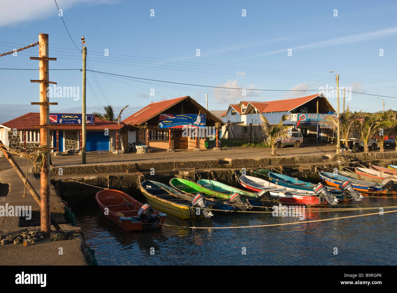 Elk198 5021 Chile Easter Island Hanga Roa town harbor Stock Photo - Alamy