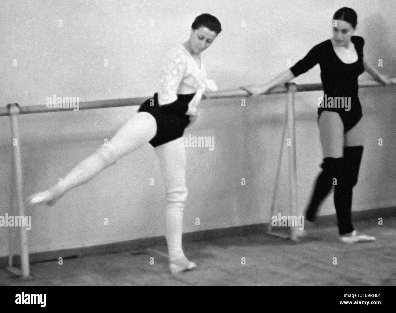 Maya Plisetskaya People s Actress of the USSR left and Meric Guventurk ...