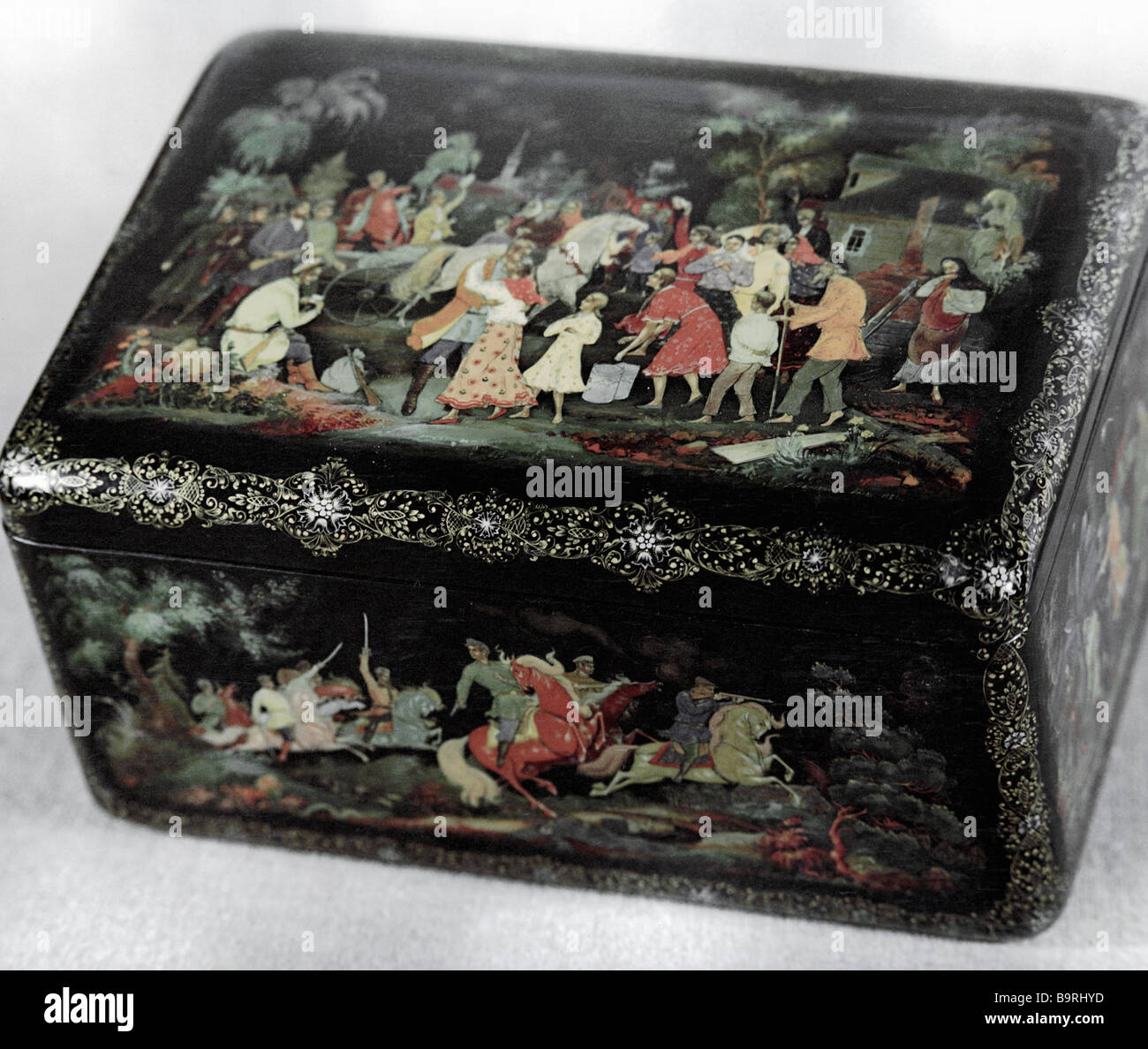 Guerillas in the Great Patriotic War casket decorated by Palekh artist ...