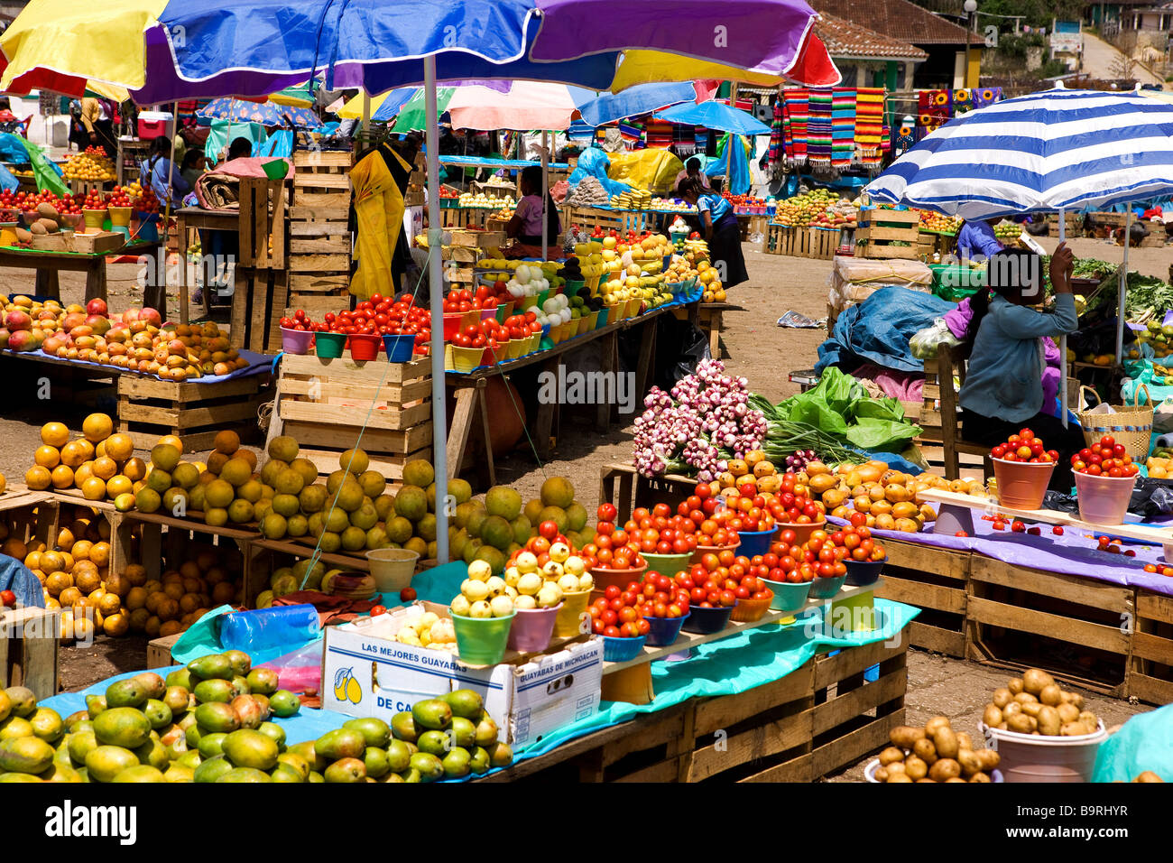 Mexico, Chiapas State, market in San Juan de Chamula Indian village ...