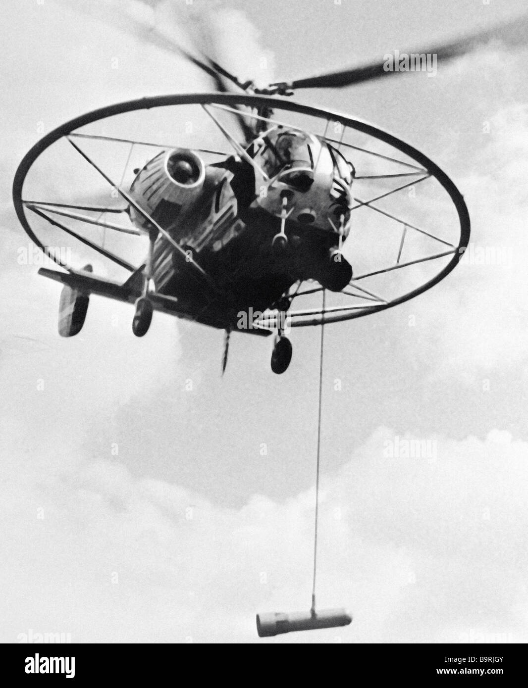 The KA 26 helicopter for geological survey Stock Photo - Alamy