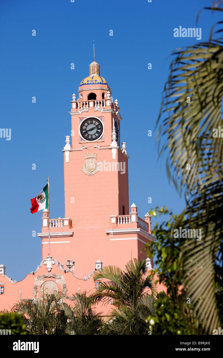 Merida mexico plaza mayor hi-res stock photography and images - Alamy