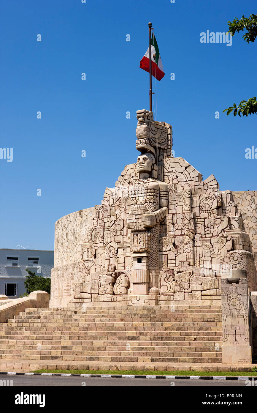 Merida mexico monumento a la bandera hi-res stock photography and ...