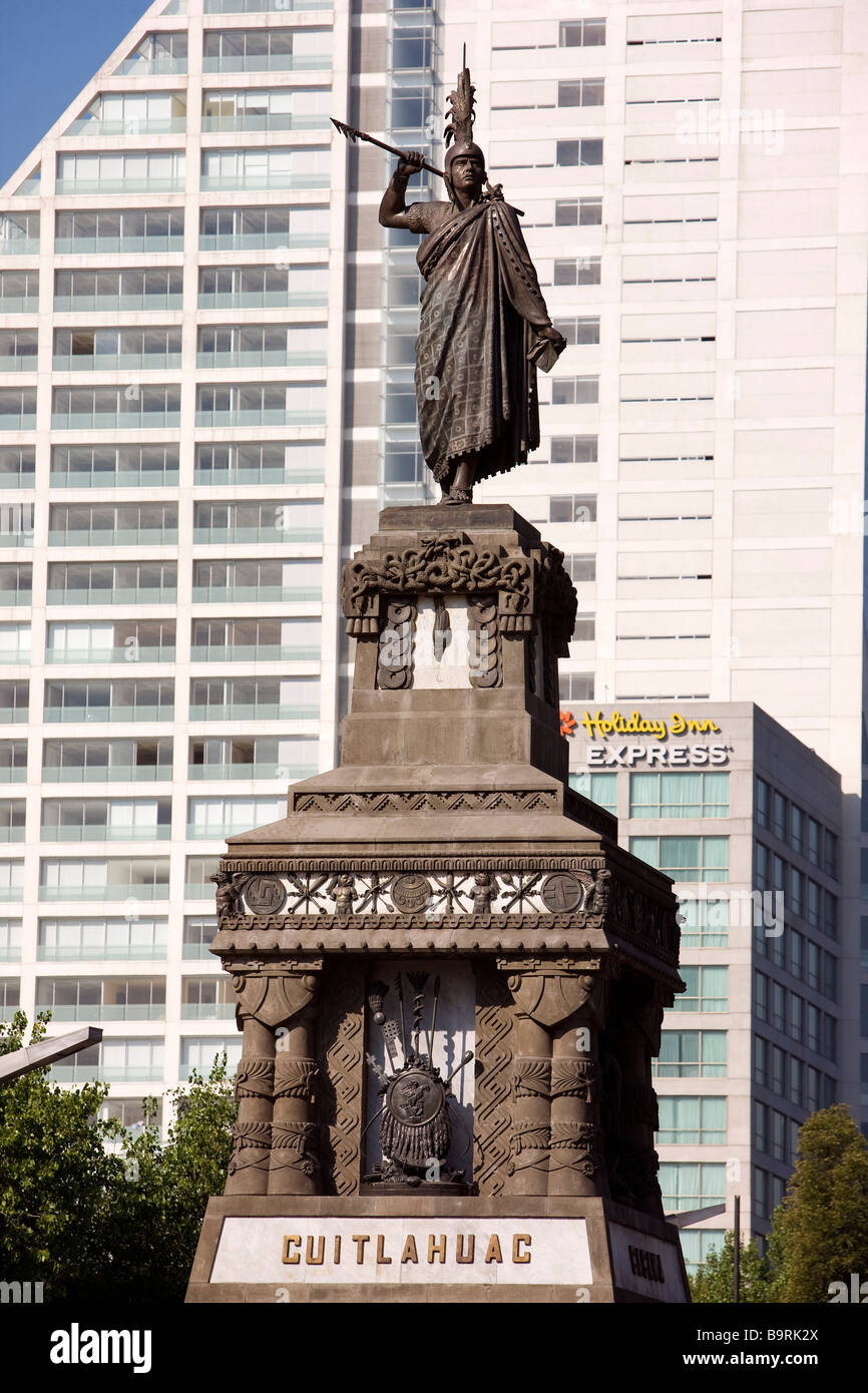 Mexico, Federal District, Mexico City, statue of Cuitlahuac Aztec ...