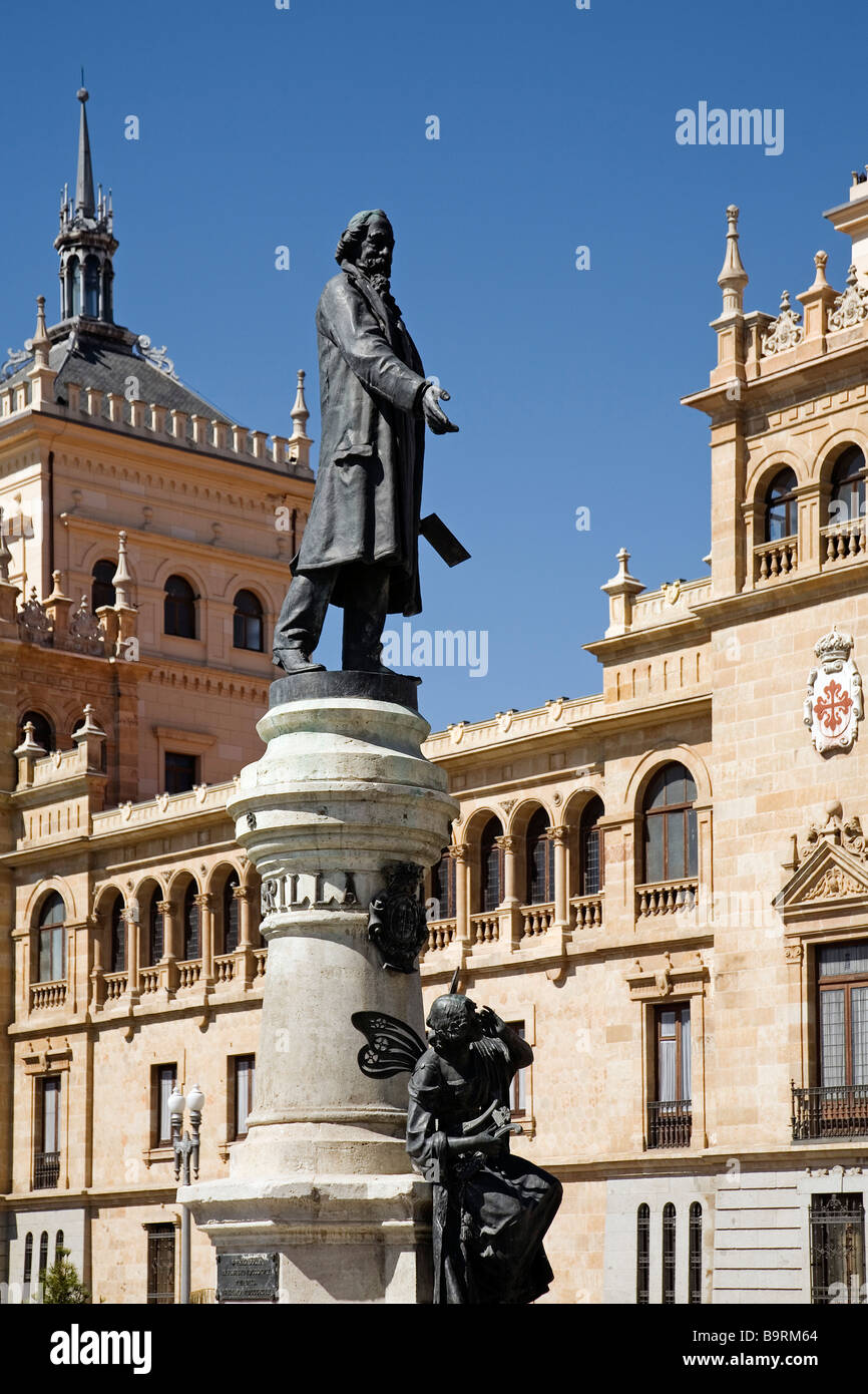 Jose Zorrilla Statue in Plaza Zorrilla Valladolid Castilla Leon Spain ...