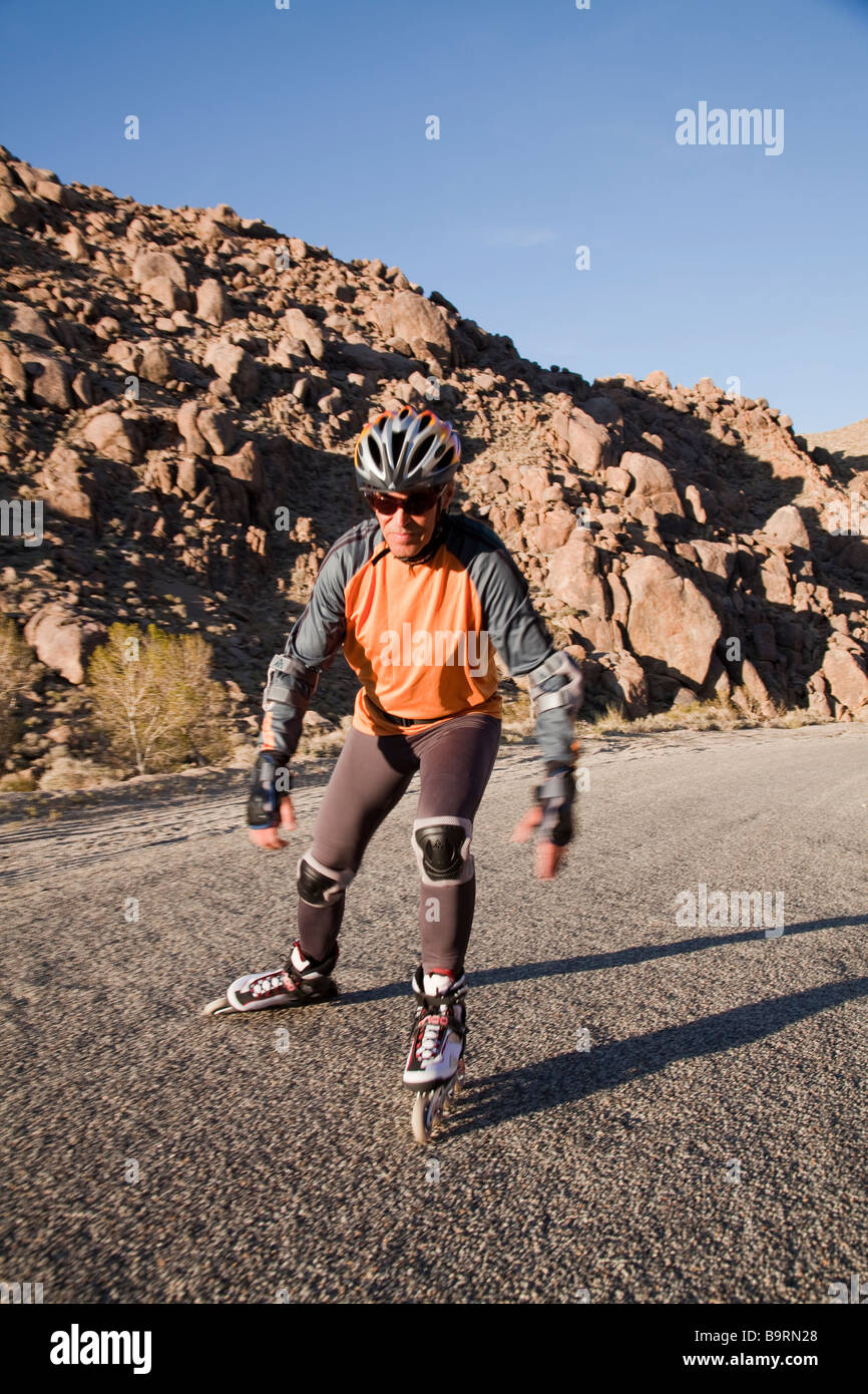 Lone man skating hi-res stock photography and images - Alamy