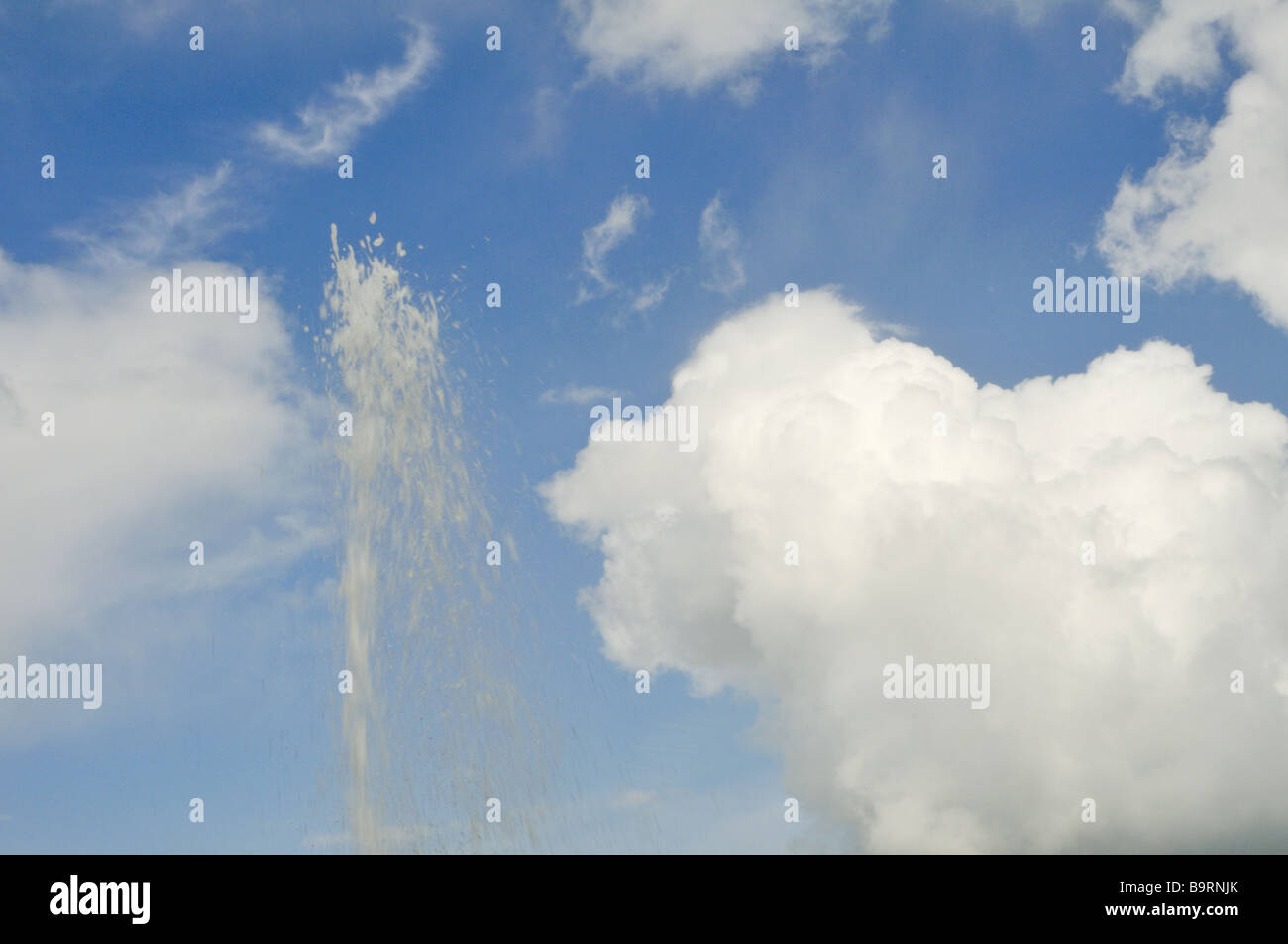 Jet water fountain hi-res stock photography and images - Alamy