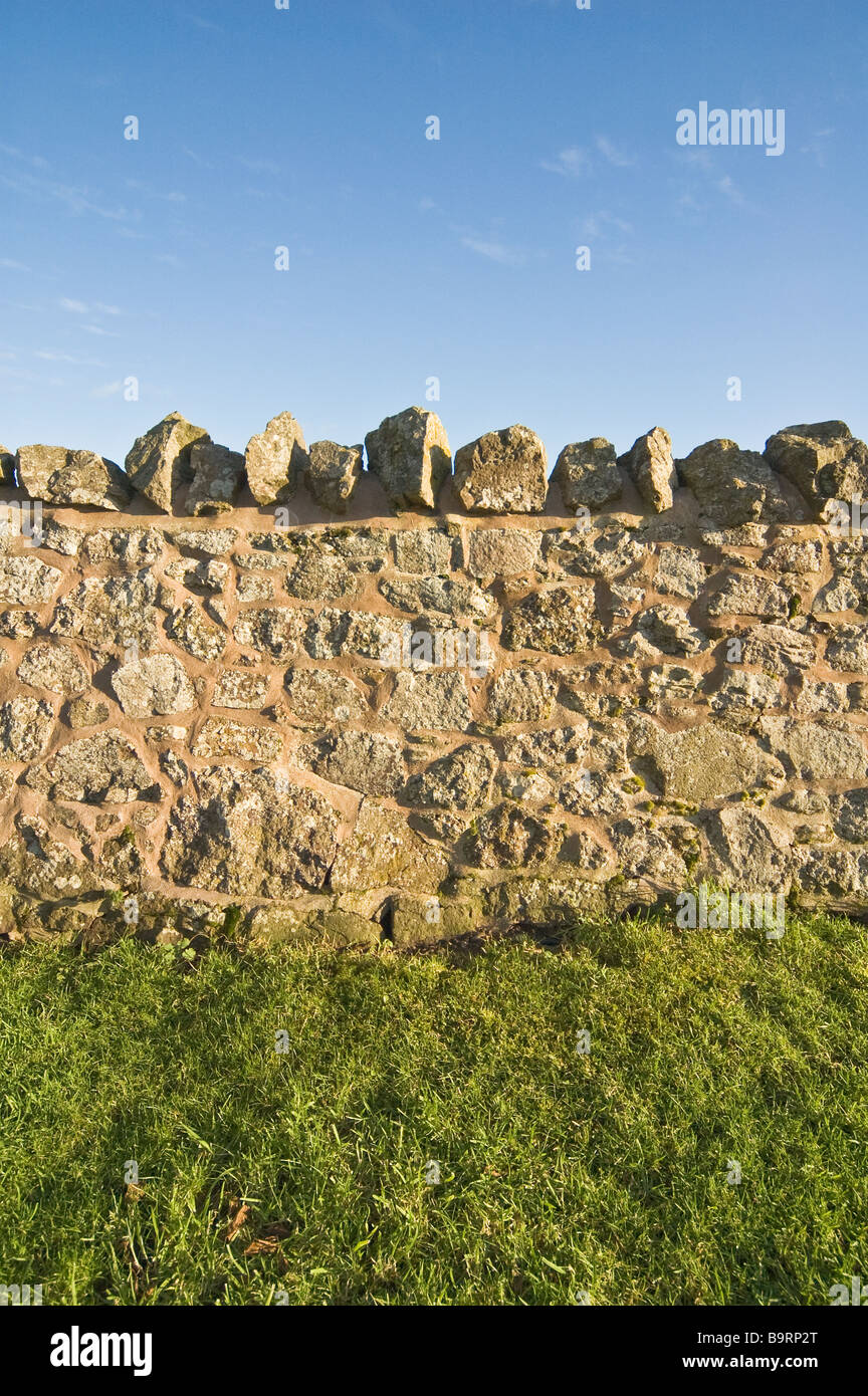 Dyke field grass farm boundary hi-res stock photography and images - Alamy