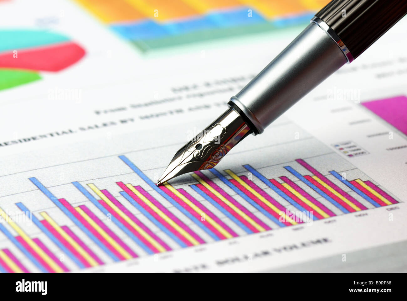 Show chart hi-res stock photography and images - Alamy