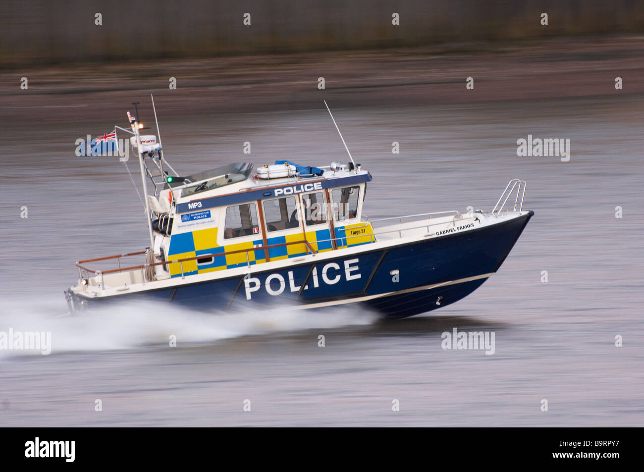 Metropolitan police boat hi-res stock photography and images - Alamy