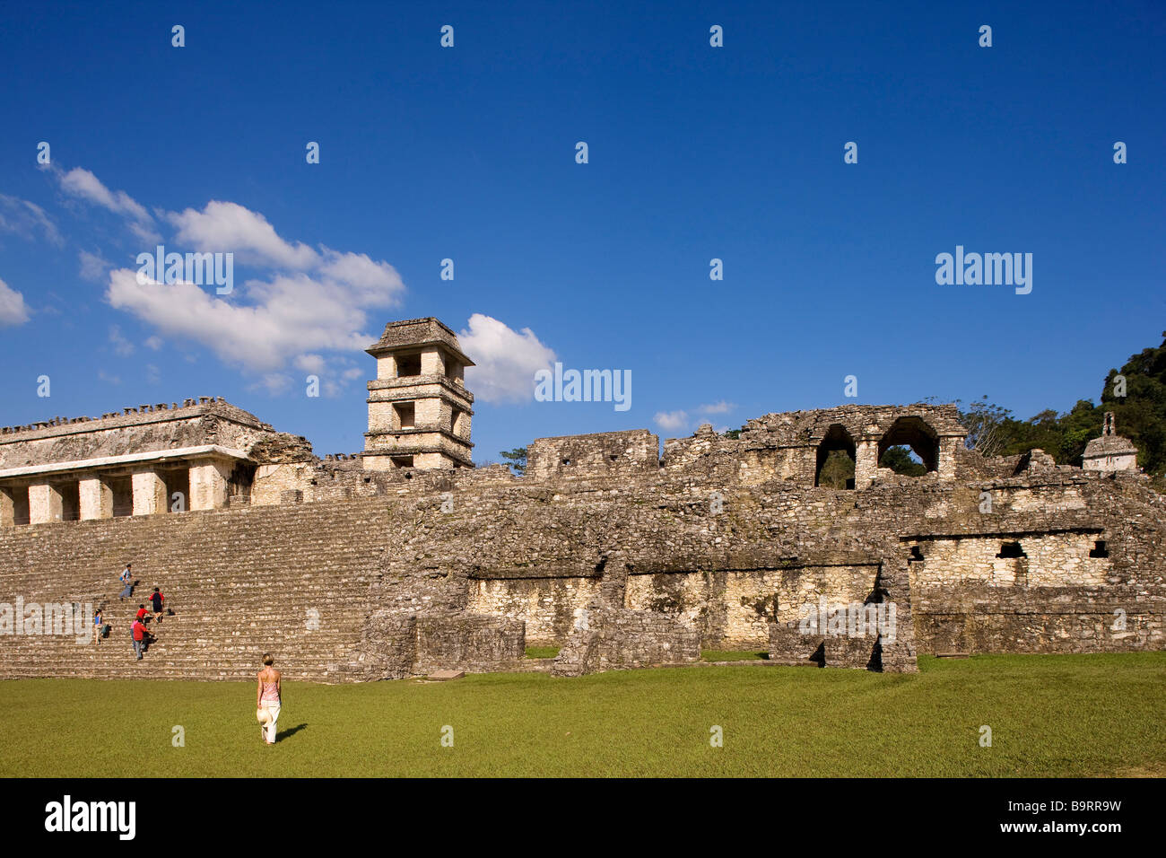 El palacio the palace palenque chiapas maya hi-res stock photography ...