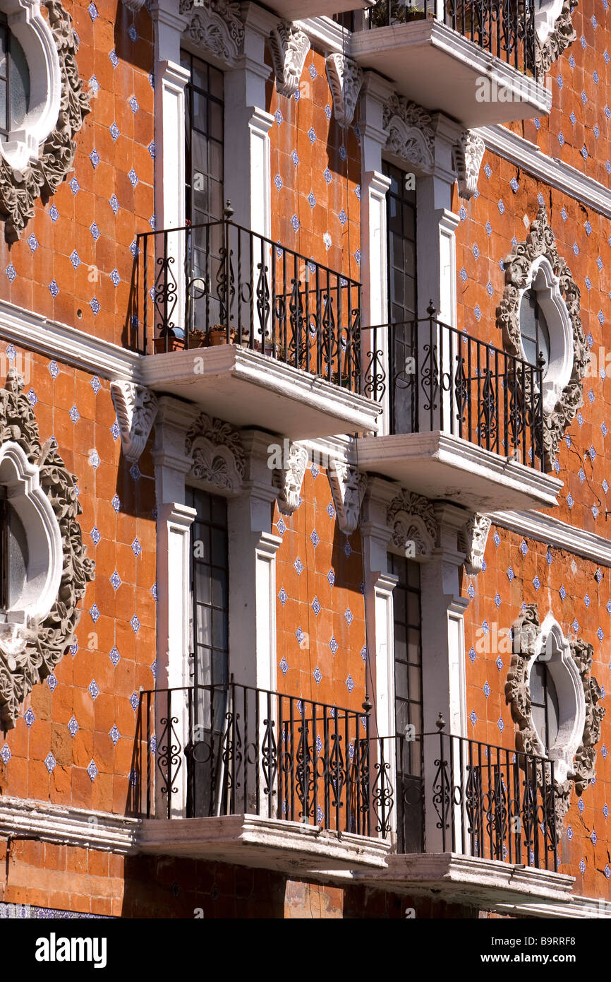 Edificio colonial america hi-res stock photography and images - Alamy