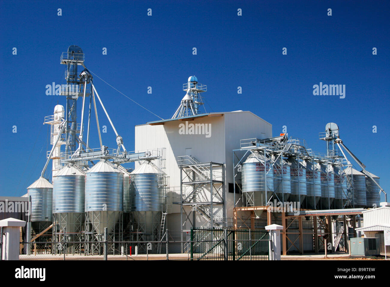 Grain processing hi-res stock photography and images - Alamy