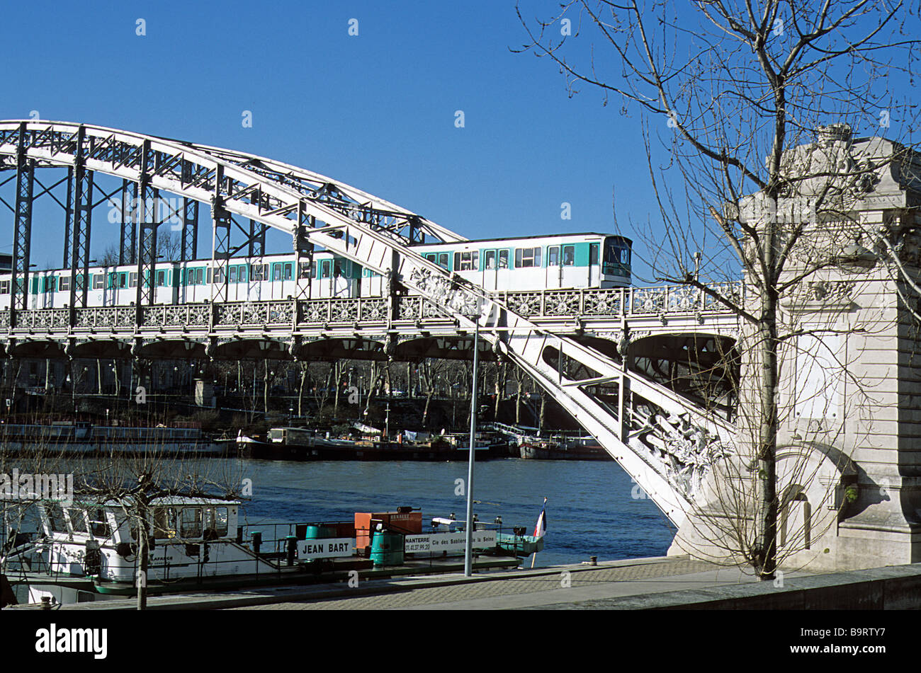 Pier and springing of arch of Viaduc d'Austerlitz, carrying Metro Line ...