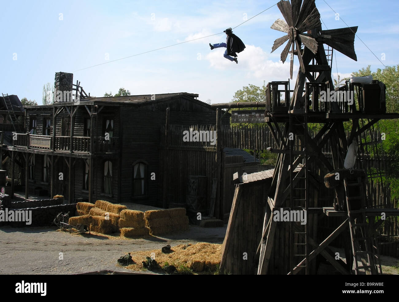Stunt theme park hi-res stock photography and images - Alamy