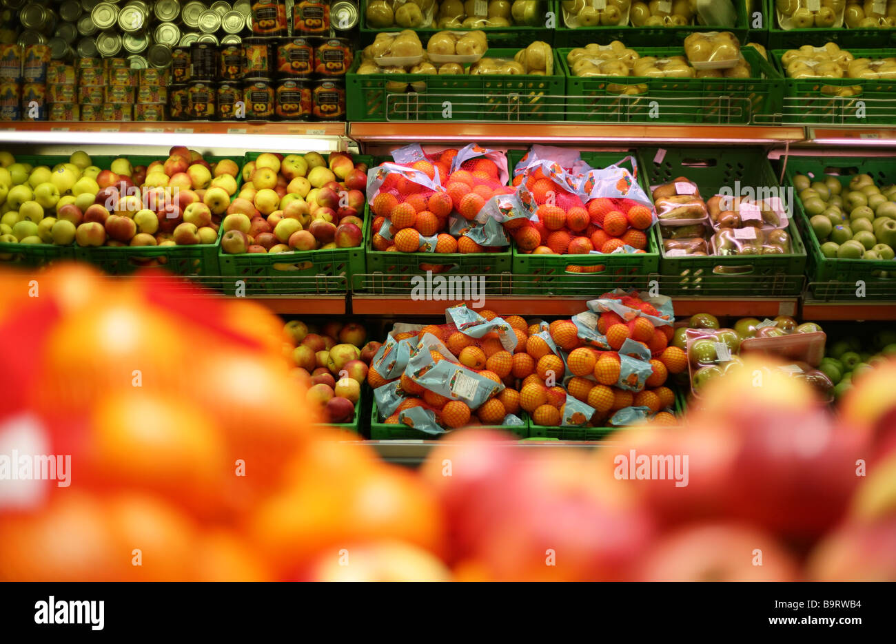 fruits in shop Stock Photo - Alamy