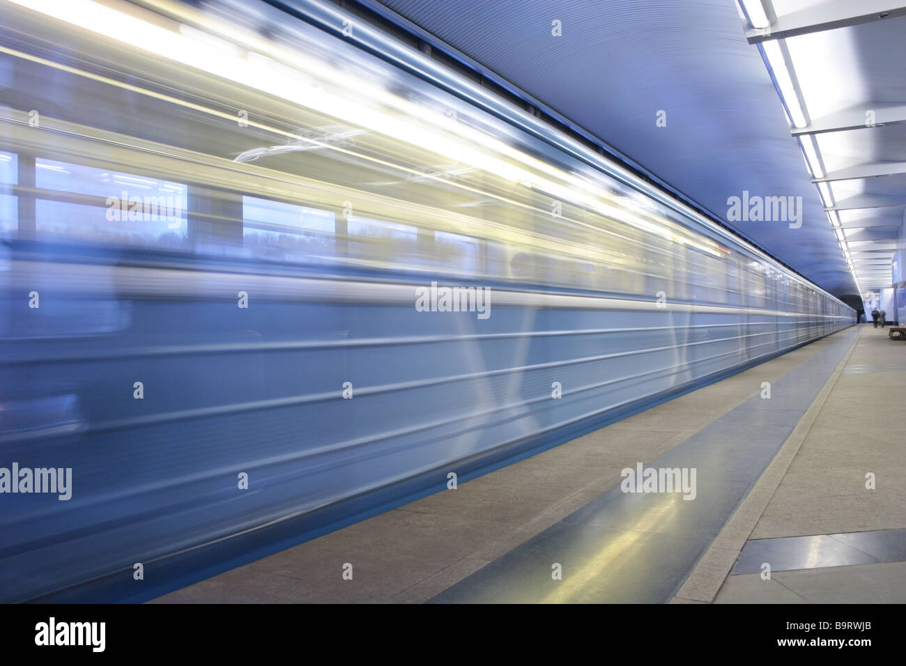 Train people moving hi-res stock photography and images - Alamy