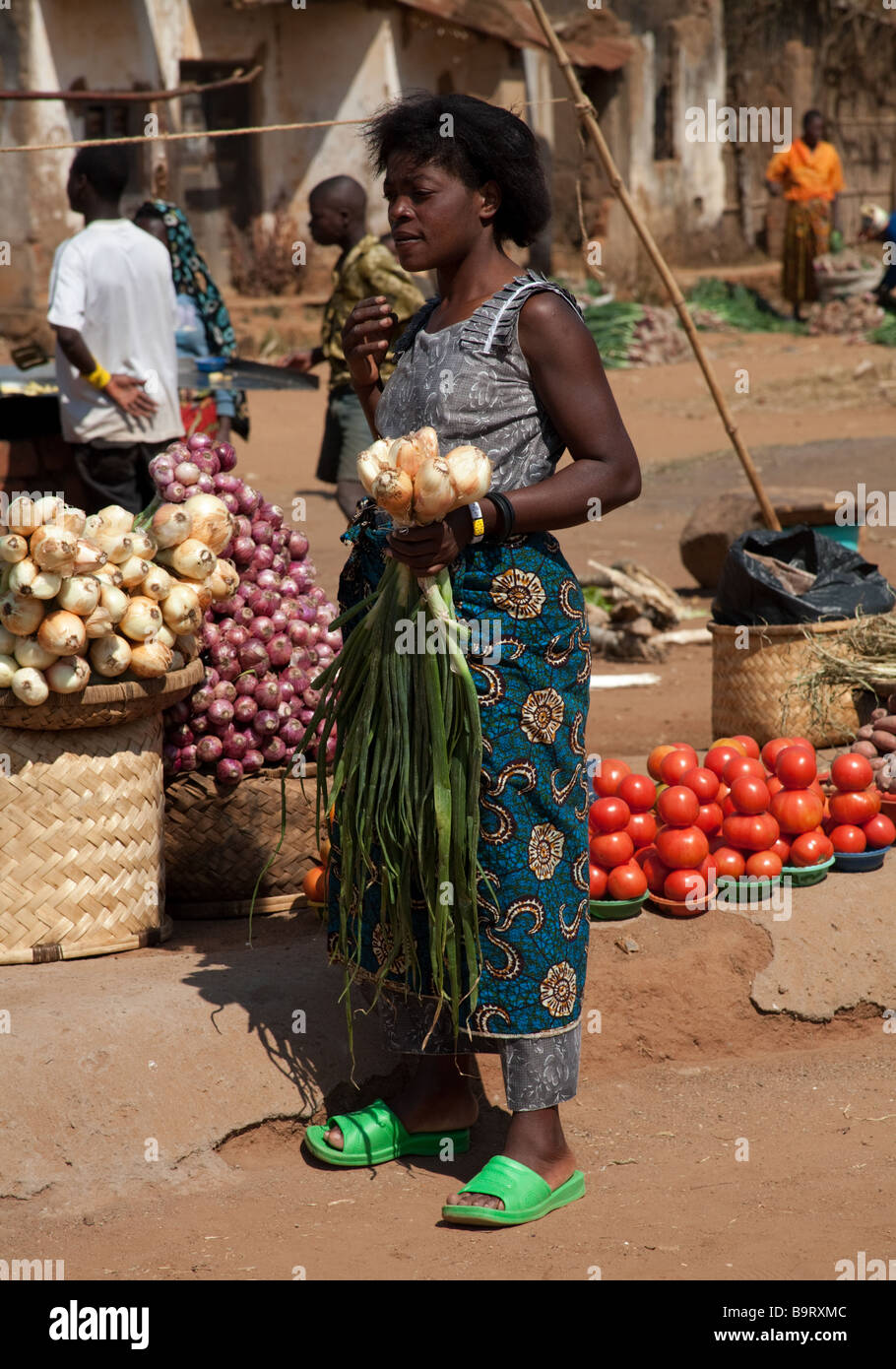 A roadside market between Zomba and Lilongwe in southern Malawi. A ...