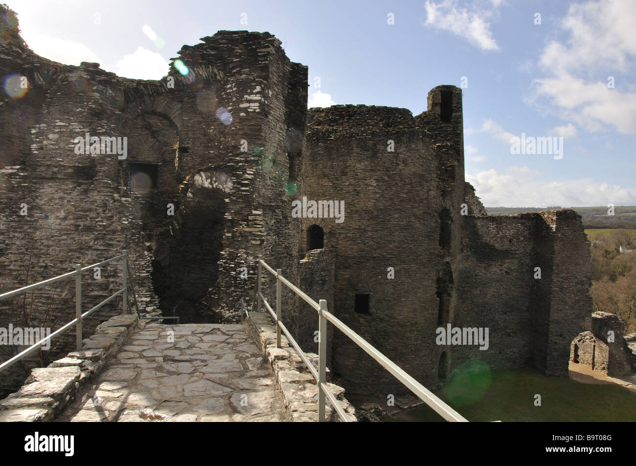 Cilgeran castle hi-res stock photography and images - Alamy