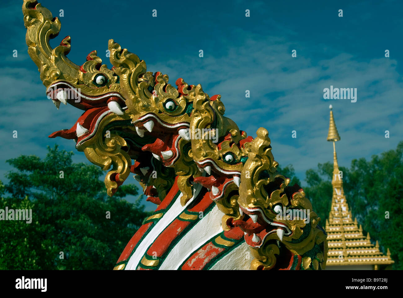 Temple guardians hi-res stock photography and images - Alamy