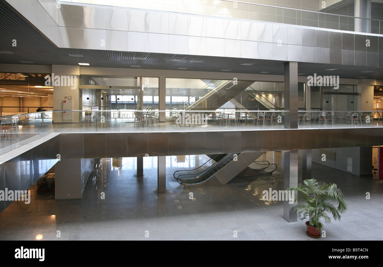 Hall in shopping center Stock Photo - Alamy