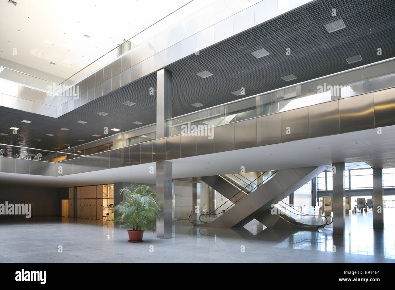 Ground floor of shopping center Stock Photo - Alamy