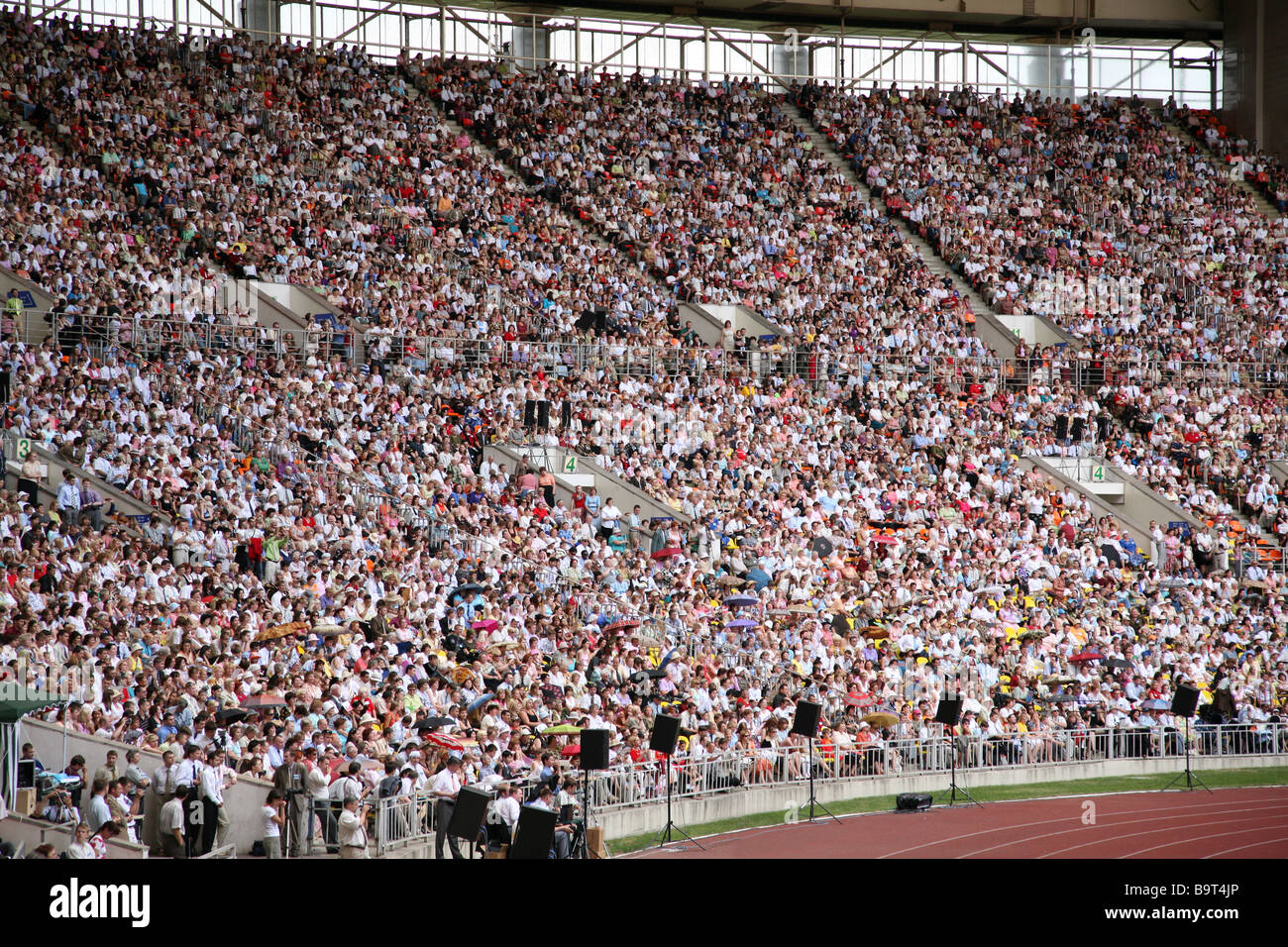 people on the stadium Stock Photo - Alamy