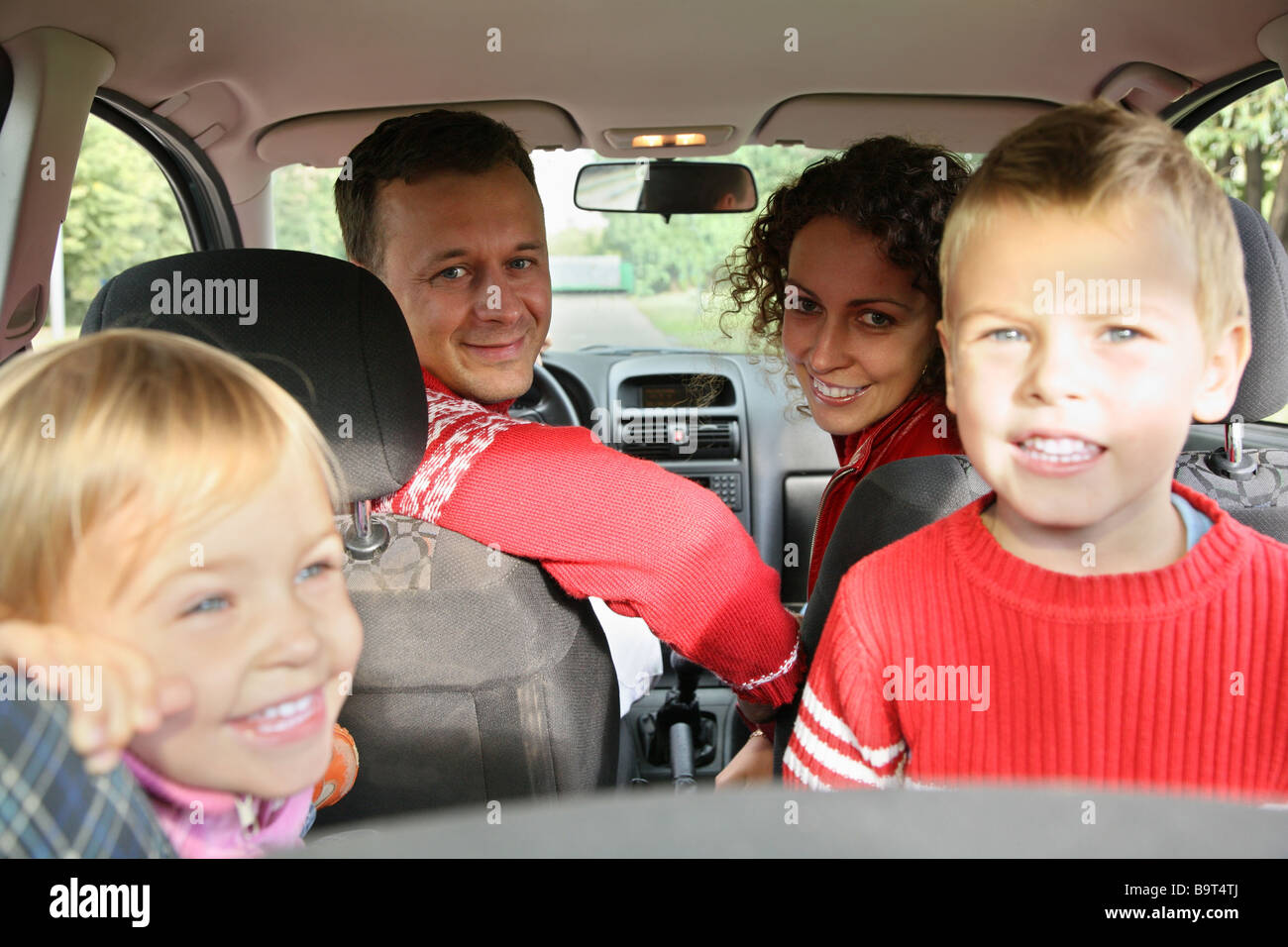 parent with child in car Stock Photo - Alamy